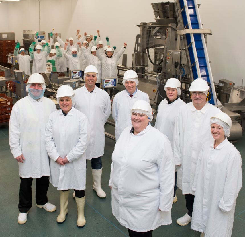 2 Sisters worker marks 40 years in same factory - Poultry News
