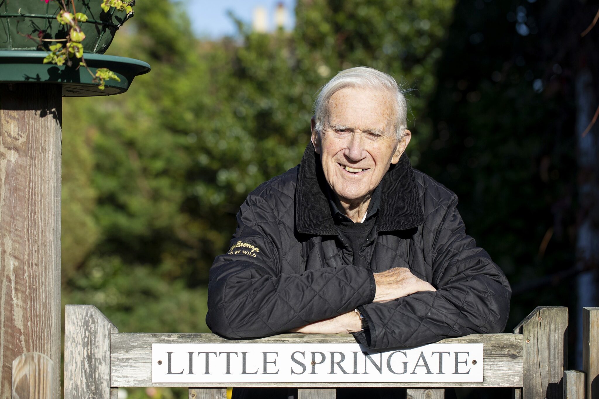 Obituary. Derek Kelly: Champion of the traditional Christmas turkey ...